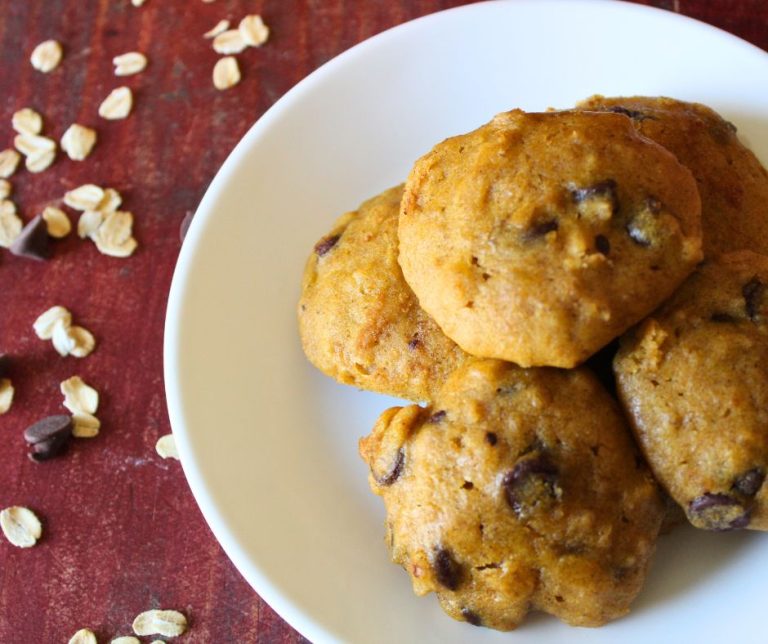 Leftover Oatmeal? Make These Amazing Pumpkin Chocolate Chip Cookies ...